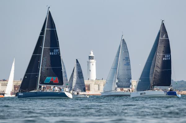 Round the Island Race at Hurst Castle - Lymington.com